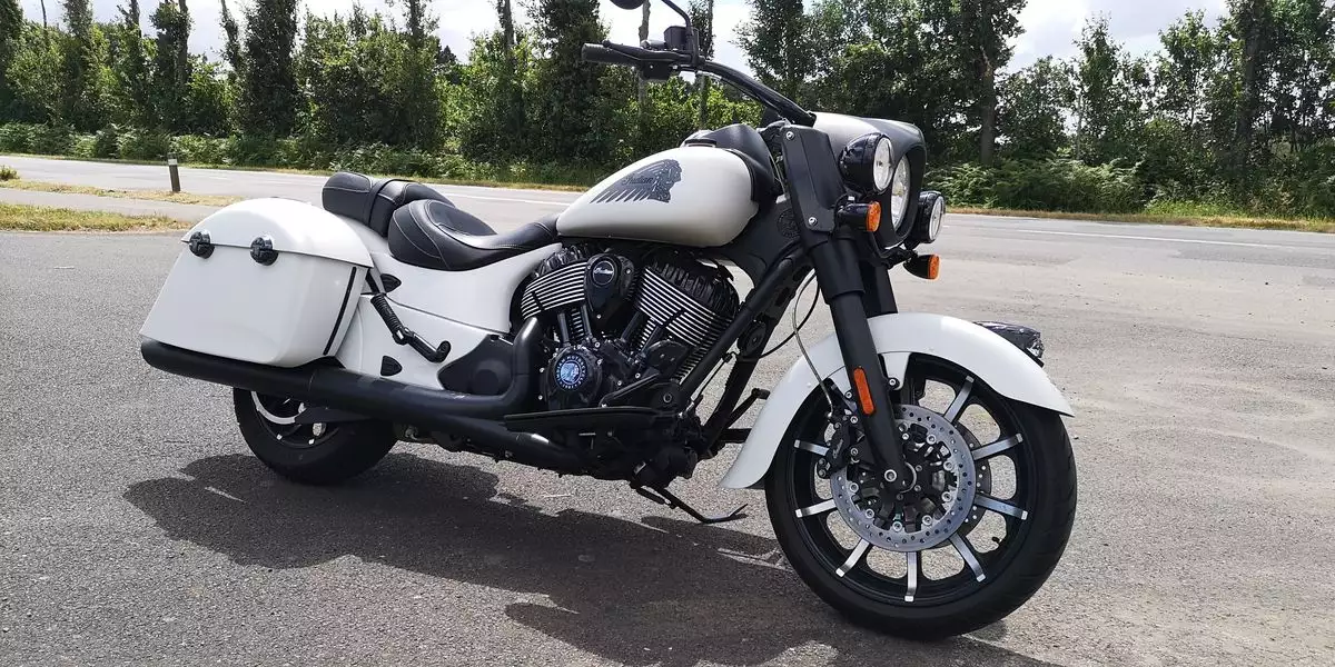 Essais motos Indian