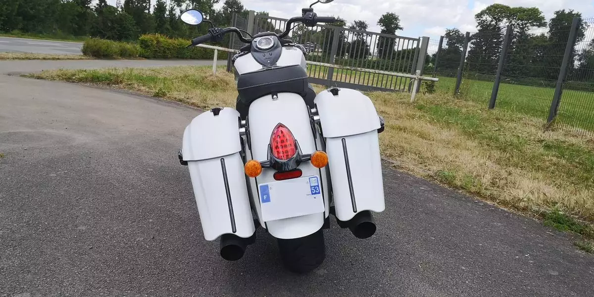 Essai Indian Springfield Dark Horse 2019
